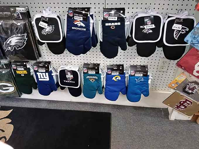 NFL oven mitts for every team, so you can rep your squad while pulling cornbread from the oven.