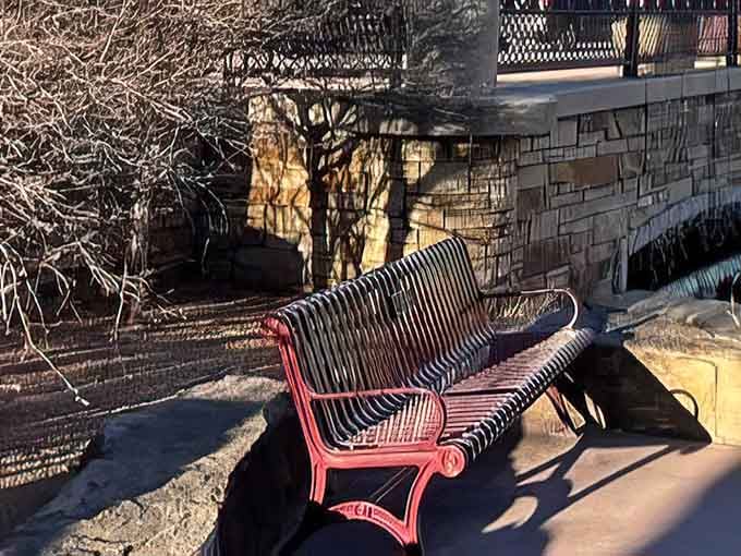 Even the benches here understand the assignment, offering front-row seats to Pueblo's prettiest water views.