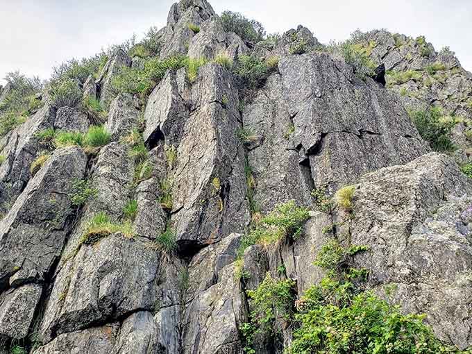 These ancient rock formations have been perfecting their poses for millions of years. Talk about commitment to the aesthetic!