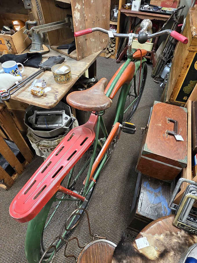 This vintage bicycle has seen more of America than most people's Instagram feeds, and it's got the patina to prove it.