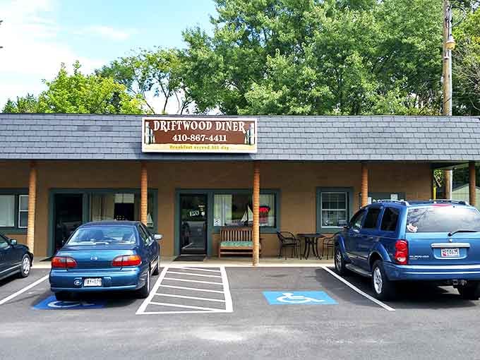 Colorful chairs and a cozy entrance prove that great diners come in all sizes and styles.