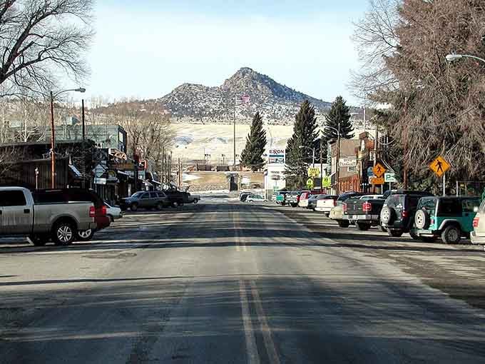 Ennis sits perfectly in the Madison Valley, where dramatic mountain backdrops frame this authentic Western town beloved by anglers worldwide.