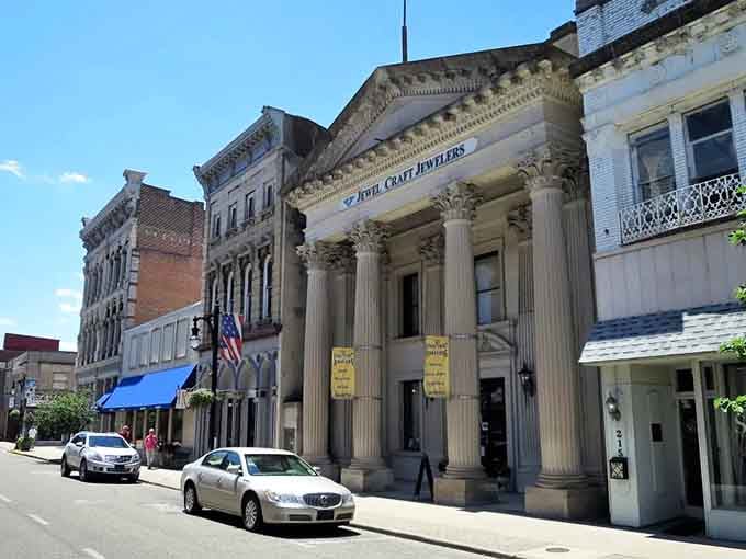 Vincennes' historic downtown showcases impressive columns and architecture that would make Thomas Jefferson nod in approval.