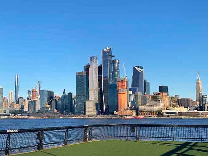 That's the million-dollar view without the million-dollar price tag&mdash;Manhattan's towers rising majestically across the Hudson River waterfront.