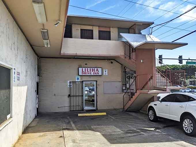 The unassuming entrance might not look promising, but locals know this is where gravy dreams come true.