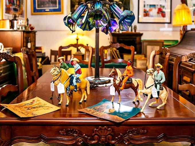 Those Hartland Western figures on horseback transport you straight back to Saturday morning cowboy shows and simpler times.