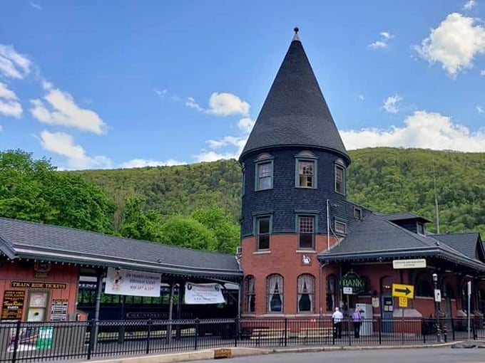 This former train station now welcomes tourists instead of coal shipments, a decidedly cleaner career pivot.