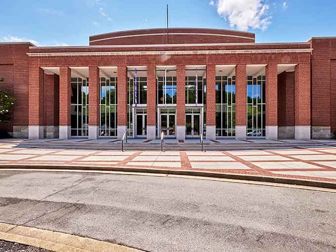 The Niswonger Performing Arts Center brings big-city culture to small-town Tennessee&mdash;no traffic jams or parking nightmares included.