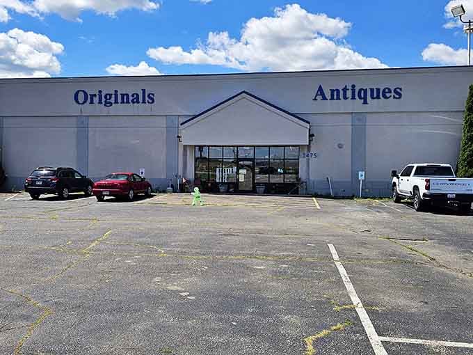 The Originals Mall of Antiques offers treasure hunting without the sunburn or shovel &ndash; your grandmother's attic, professionally organized.