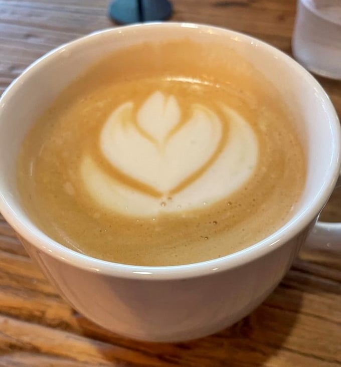 Latte art so pretty you'll feel guilty drinking it, but you'll get over that feeling real quick.