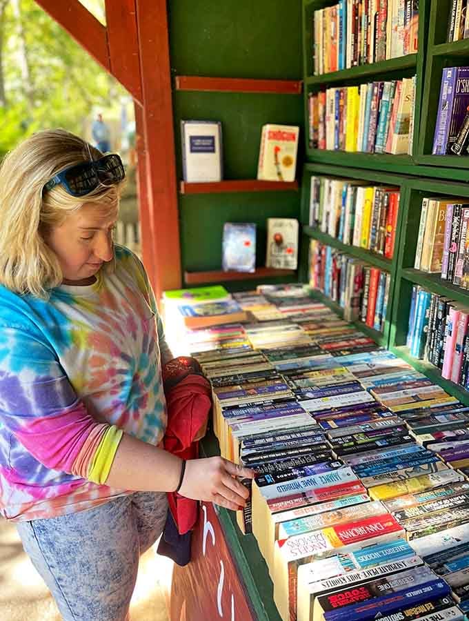 Lost in the stacks, finding treasures, living the dream – this is what Saturdays were invented for.