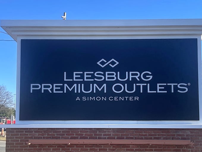 The Simon Center branding reminds you this isn't just any outlet mall, it's the outlet mall.