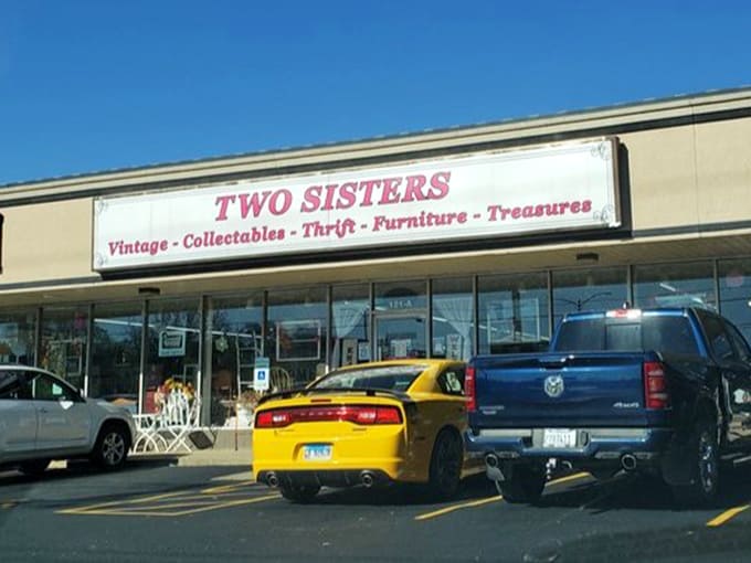 The parking lot is often full &ndash; a telltale sign you've found the spot where savvy shoppers congregate.