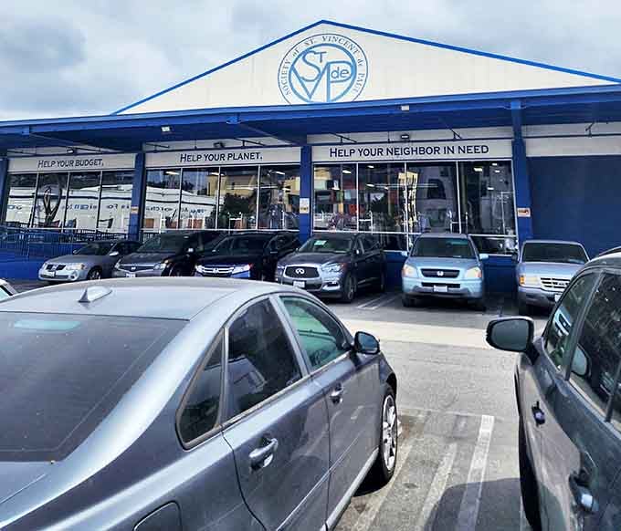 St. Vincent de Paul's storefront philosophy seems to be: "Help your budget, planet, and neighbor" &ndash; the thrifting trifecta!