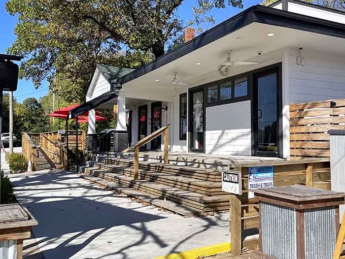 Wright's modern porch invites you to sit a spell with some seriously traditional BBQ.