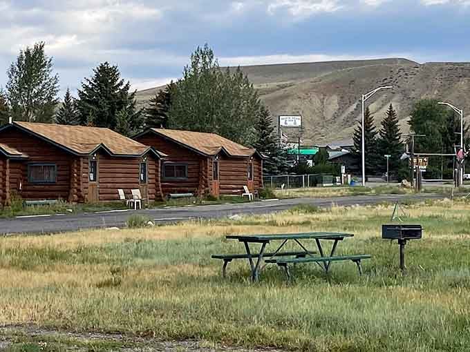 Log cabin comfort meets high desert charm in these Dubois rentals, where simplicity becomes the ultimate luxury.