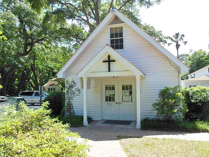 This tiny chapel tucked under ancient oaks is proof that the most beautiful things often come in the smallest packages.