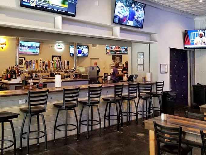 A full bar with plenty of taps means your burger can have the perfect liquid companion.