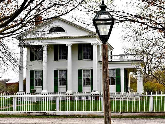 The Livingston-Backus House represents wealth and status when your biggest flex was having multiple chimneys and painted shutters.