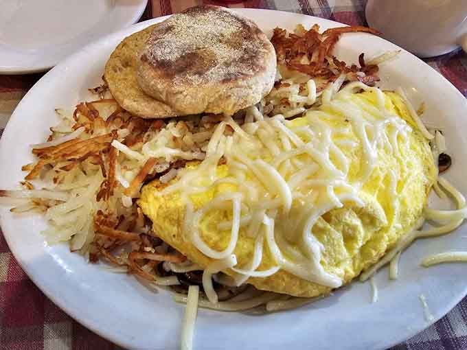 That mushroom omelet topped with melted cheese shows exactly why simple ingredients done right beat trendy fusion every single time.