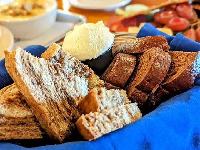 A bread basket so generous it could double as a centerpiece, assuming you don't devour it within three minutes flat.