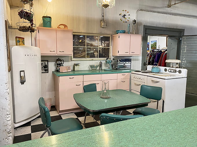 This pink and turquoise kitchen set screams 1950s perfection louder than your grandmother's dinner bell.