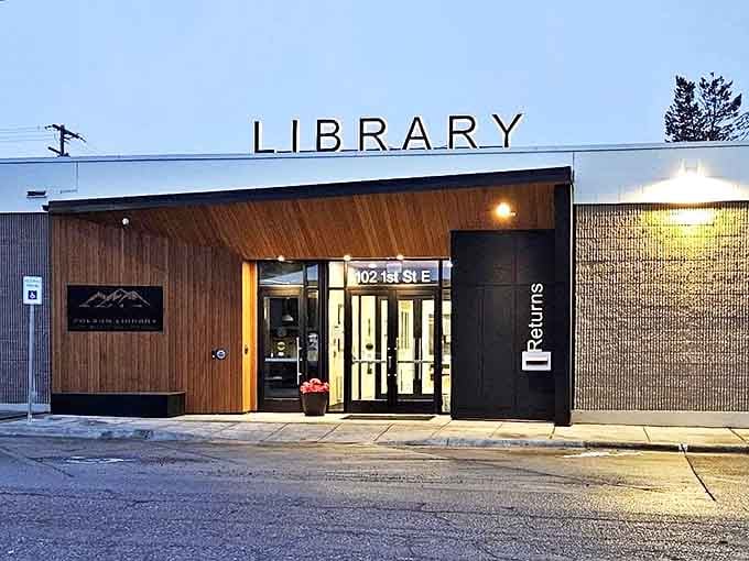 The North Lake County Public Library welcomes readers with modern design that says "we have Wi-Fi" while still honoring the timeless joy of actual books.