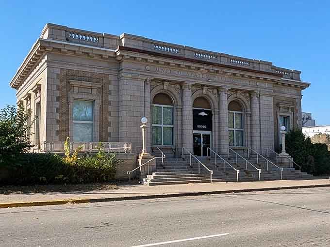 Even the post office gets a beautiful historic building, because Red Wing doesn't do anything halfway.