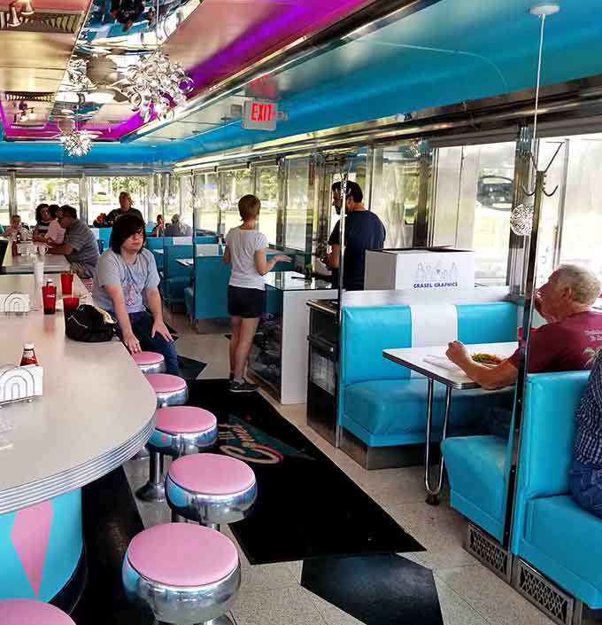 Diners settling into turquoise booths know they've found something special worth driving miles out of their way for.