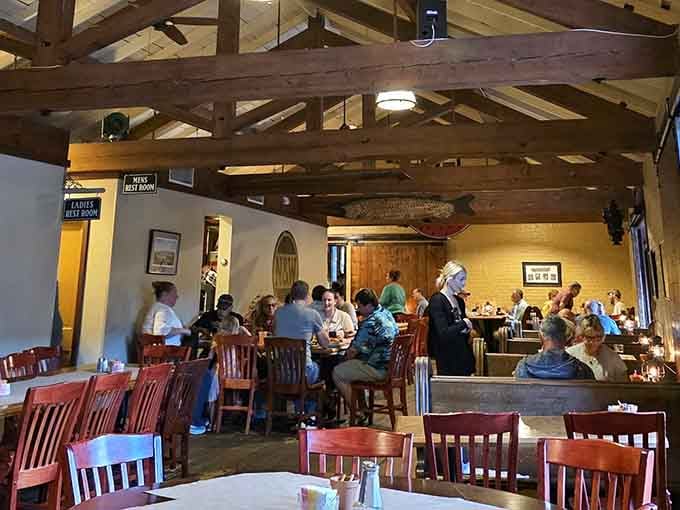 The dining room fills with folks who know good food and great entertainment when they see it rolling past.