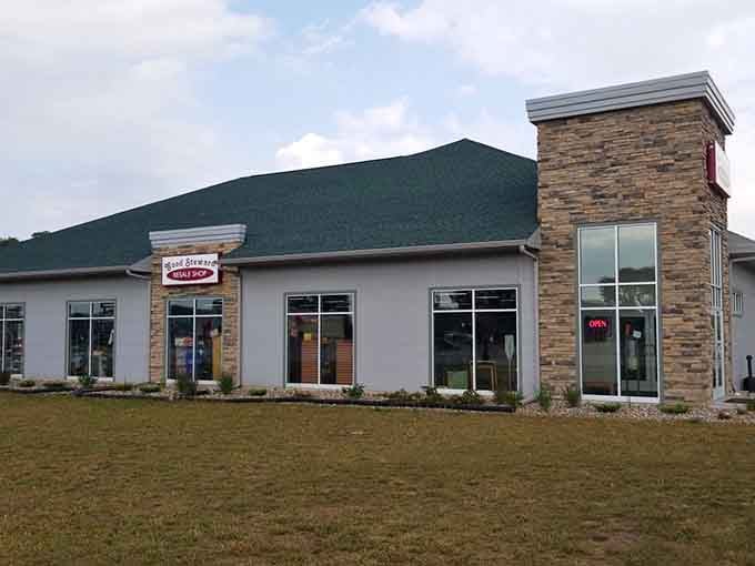 Good Steward's stone fa&ccedil;ade and green roof blend rustic charm with modern retail. Upscale thrifting in La Crosse!