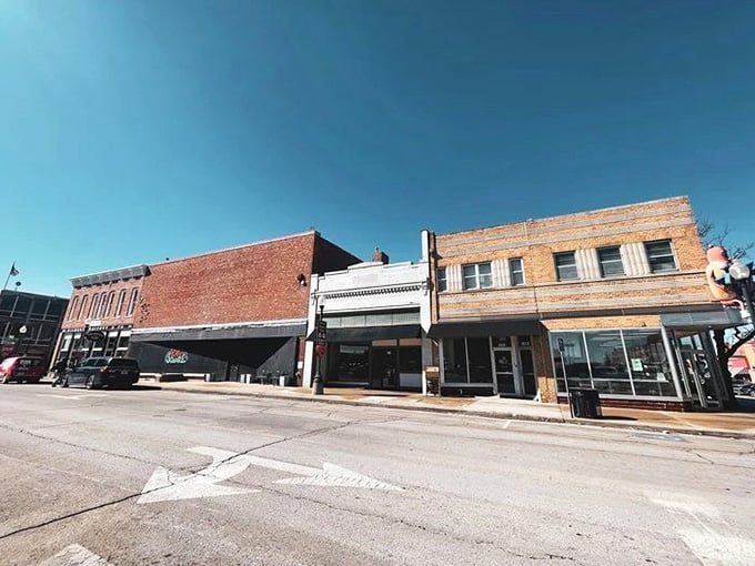 The classic storefronts of Independence create a downtown straight from central casting – small-town America at its finest.