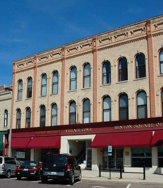 absolutely enchanting illinois towns ftr