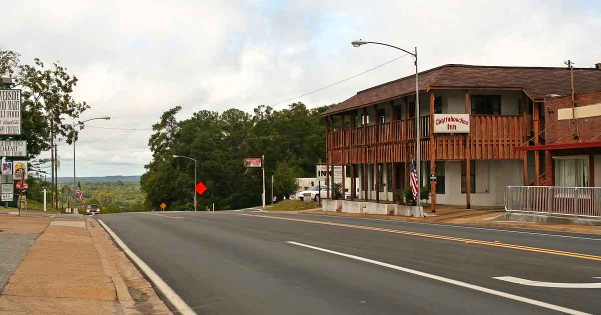 The Slow-Paced Town In Florida Where Rent Stays Under $850 And Life ...
