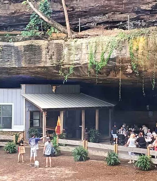 alabama cave restaurant spot ftr