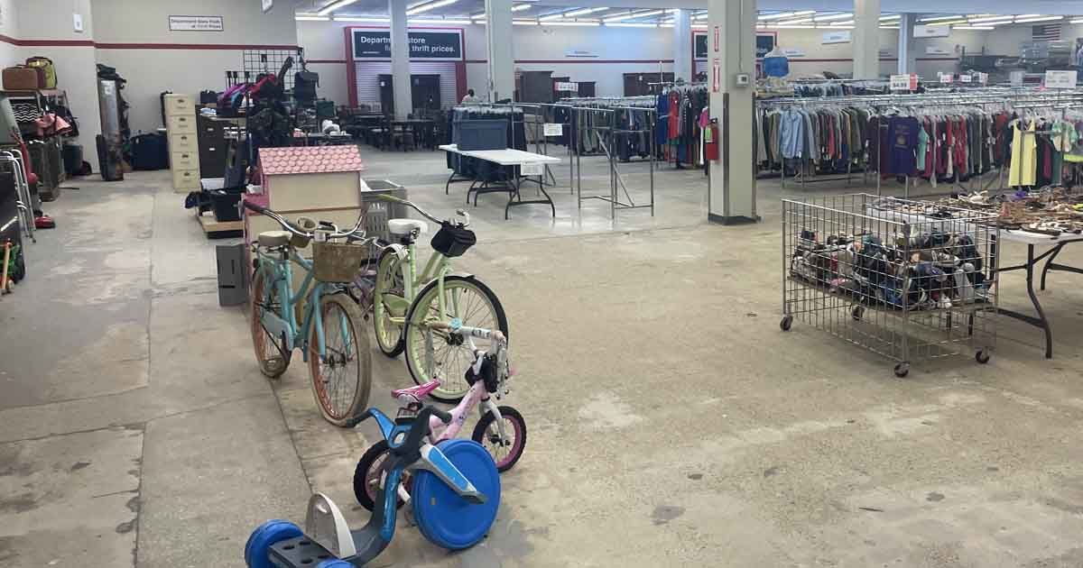 The Massive Thrift Store In Alabama That Shoppers Drive Out Of Their ...
