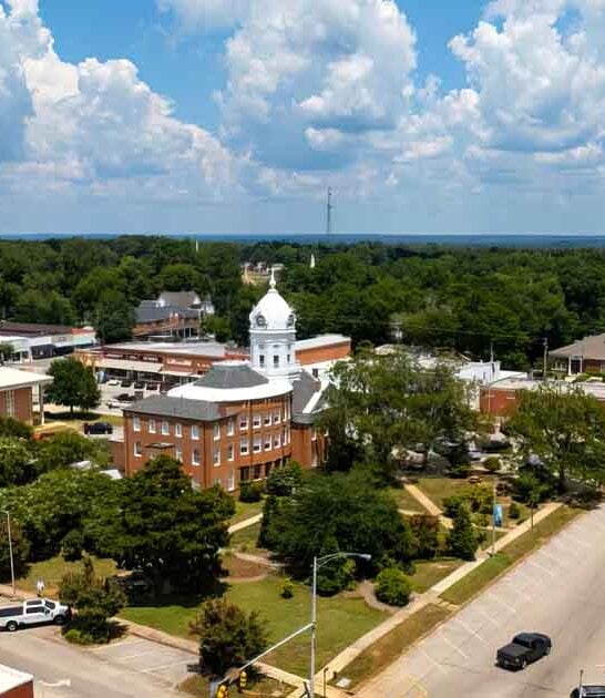 alabama secret town prettiest ftr