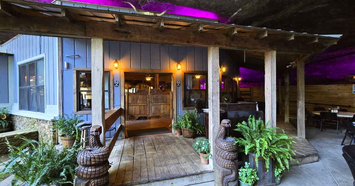This One-Of-A-Kind Alabama Restaurant Is Unlike Anything You've Experienced
