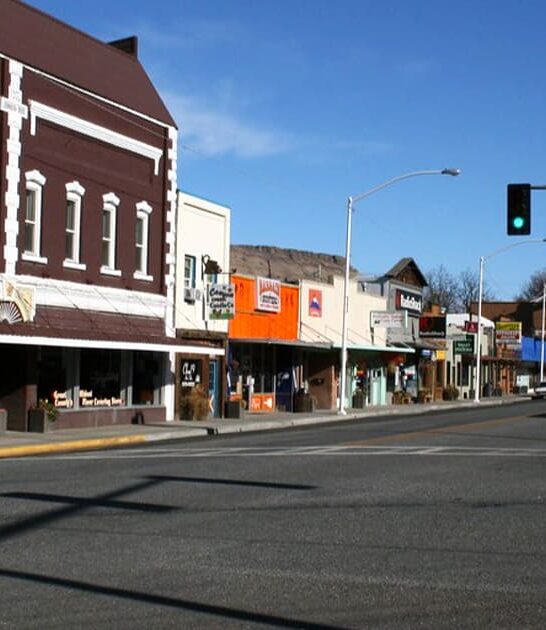 amazing charming towns oregon ftr