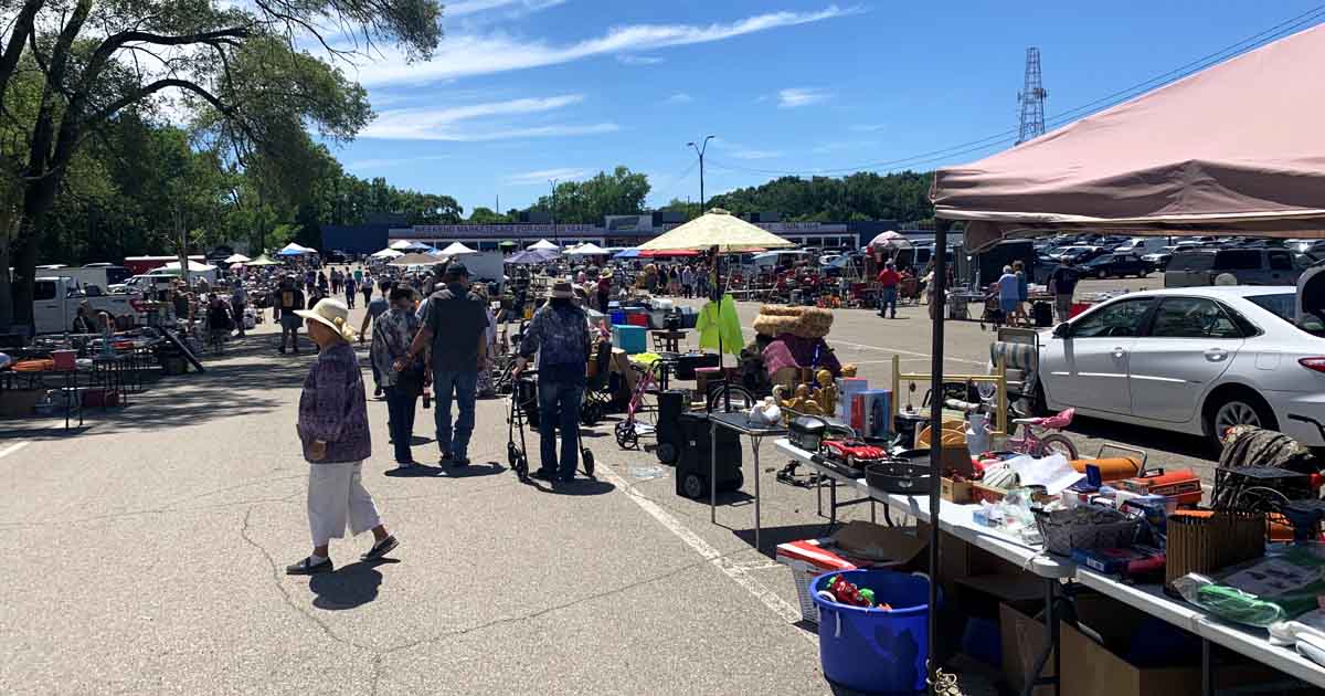 You Could Spend All Day At These 8 Amazing Michigan Flea Markets