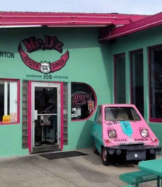 This Old-School Arizona Diner Serves The Best Burgers And Shakes On Route 66