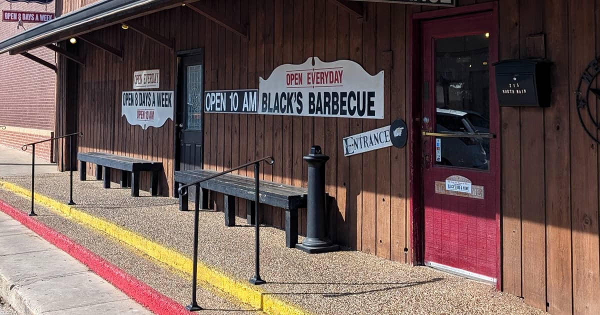 The Best Beef Ribs In Texas Can Be Found At This Unassuming Small-Town ...