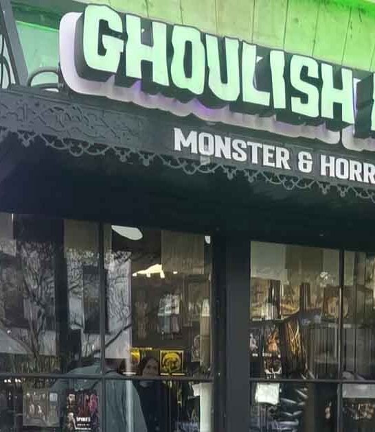 bizarre halloween shop illinois ftr