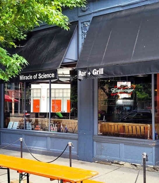 bizarre restaurant experience massachusetts ftr