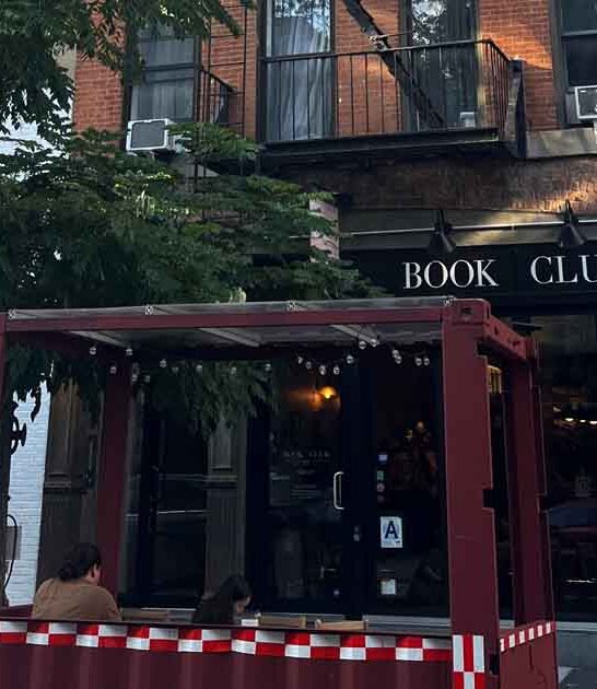 bookstore cozy new york ftr