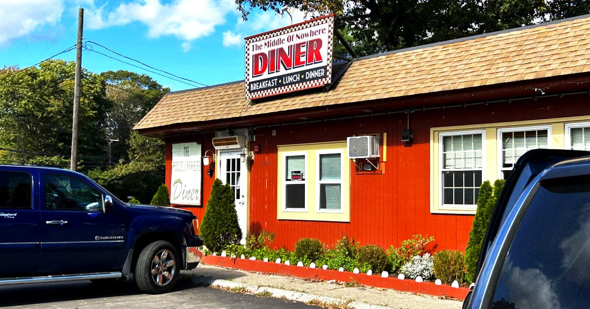 This Old-Fashioned Diner In Rhode Island Serves Up The Best Breakfast ...