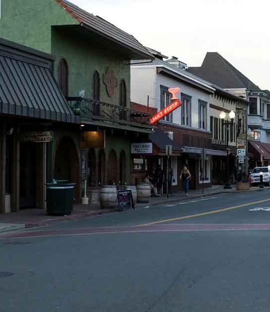 california charming town trip ftr