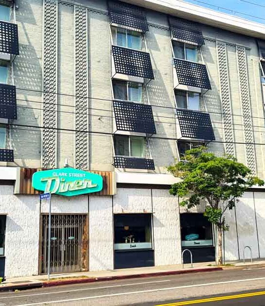 california diner serves lunch ftr