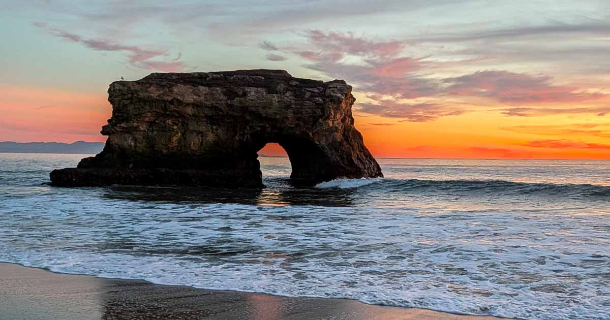The Spectacular Sea Arch At This California Beach Is Unlike Anything ...
