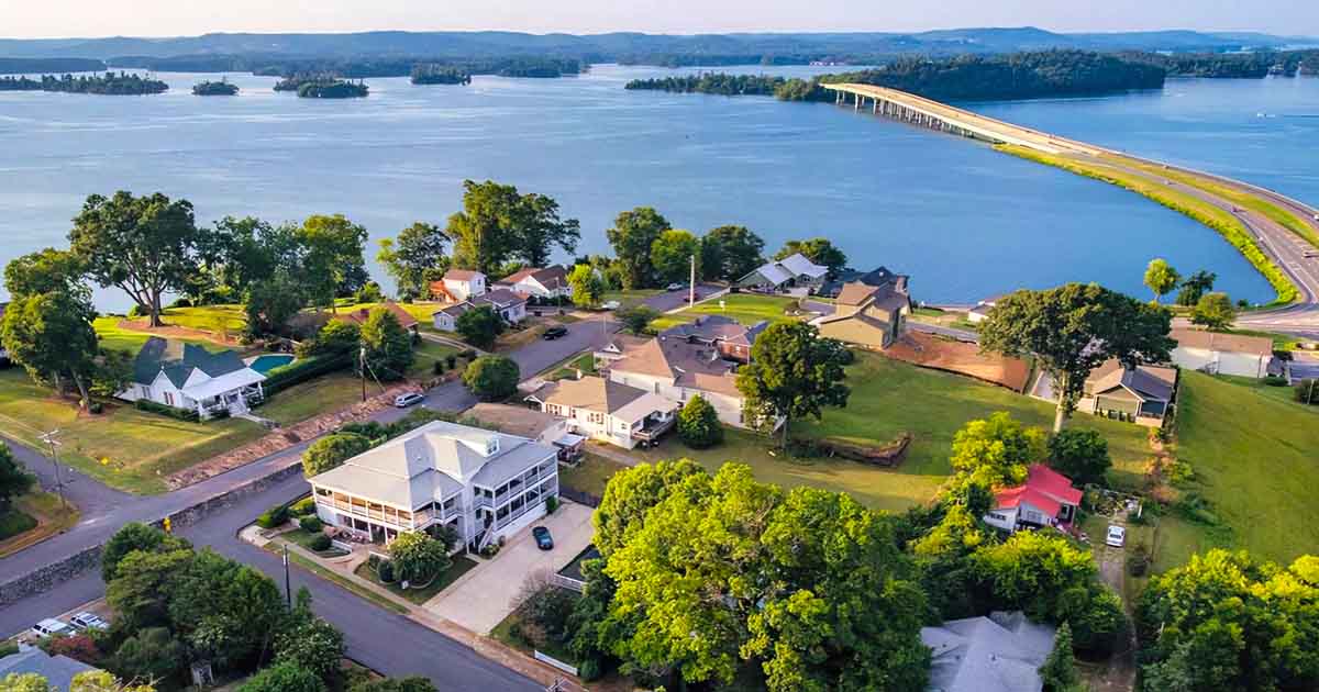 The Charming Alabama Town That's Quietly An Outdoor Adventure Capital